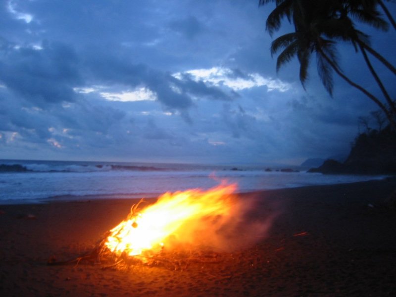 Ewald's Progress: #5 A fire on the beach- a fire in the heart...