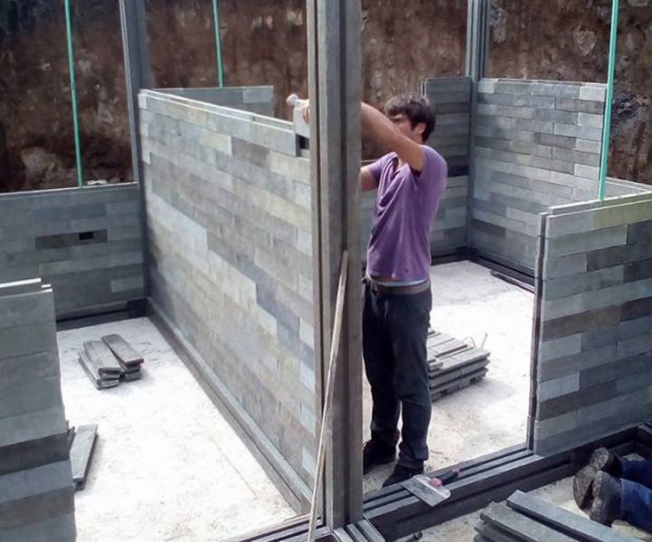 Extrusiones: Innovación: Casas con ladrillos de plástico reciclado en ...