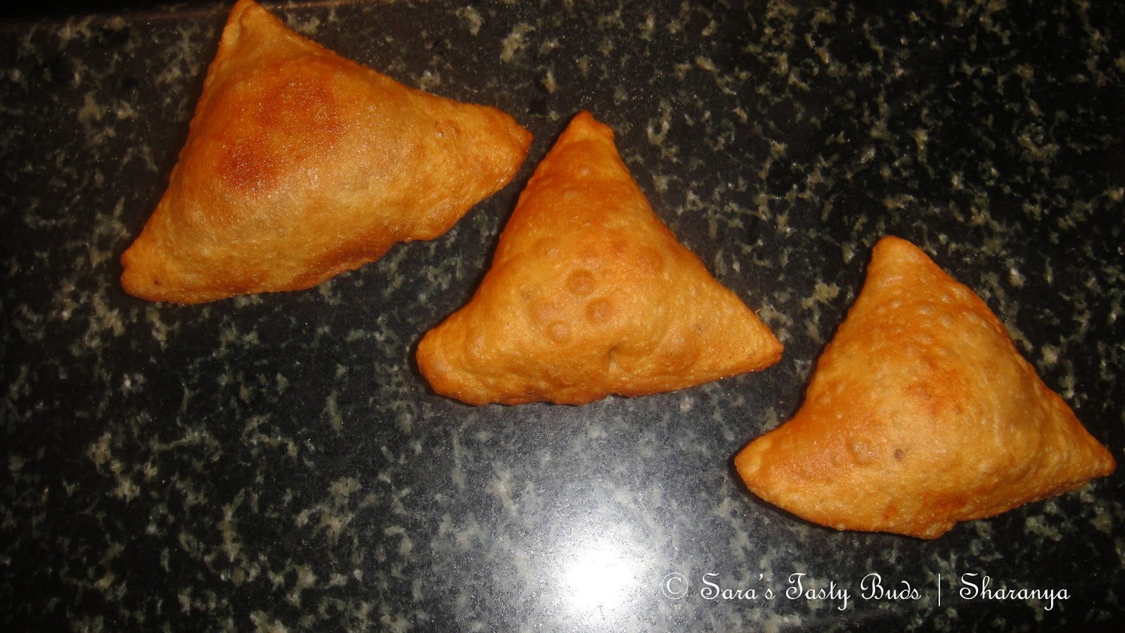 SARA'S TASTY BUDS: Moong sprouts Samosa