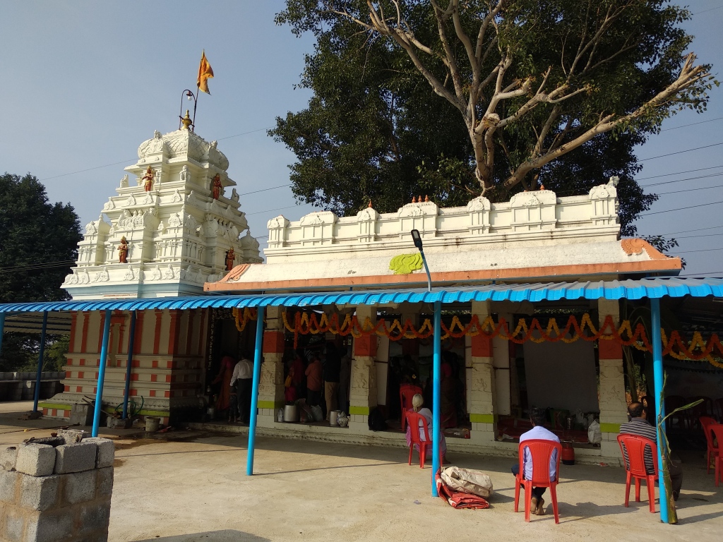 Hindu Temples of India: Bhaktha Anjaneya Swamy Temple, Srivari Mettu ...
