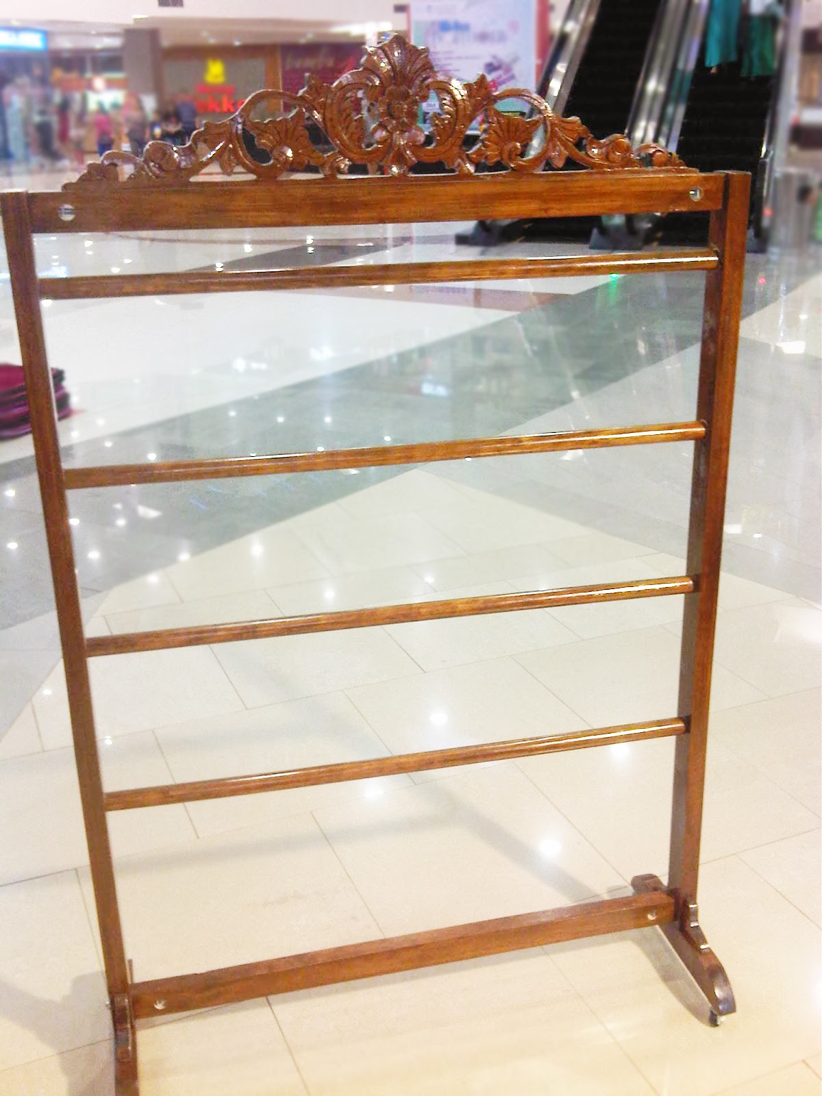 Waroeng Opera Indonesian Craft: Gawangan Batik