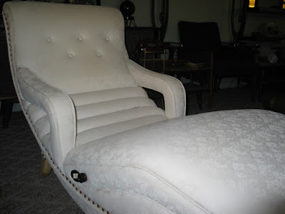 Dave's Mid Century Stuff: Let's Identify: This Contour Chair-Lounge