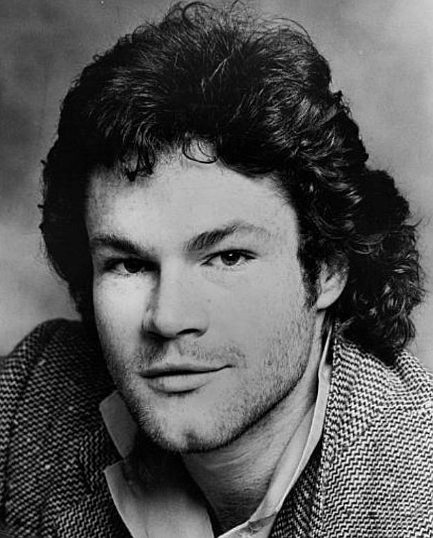 Favorite Hunks & Other Things: Actors & SKIN: David Keith in Gulag