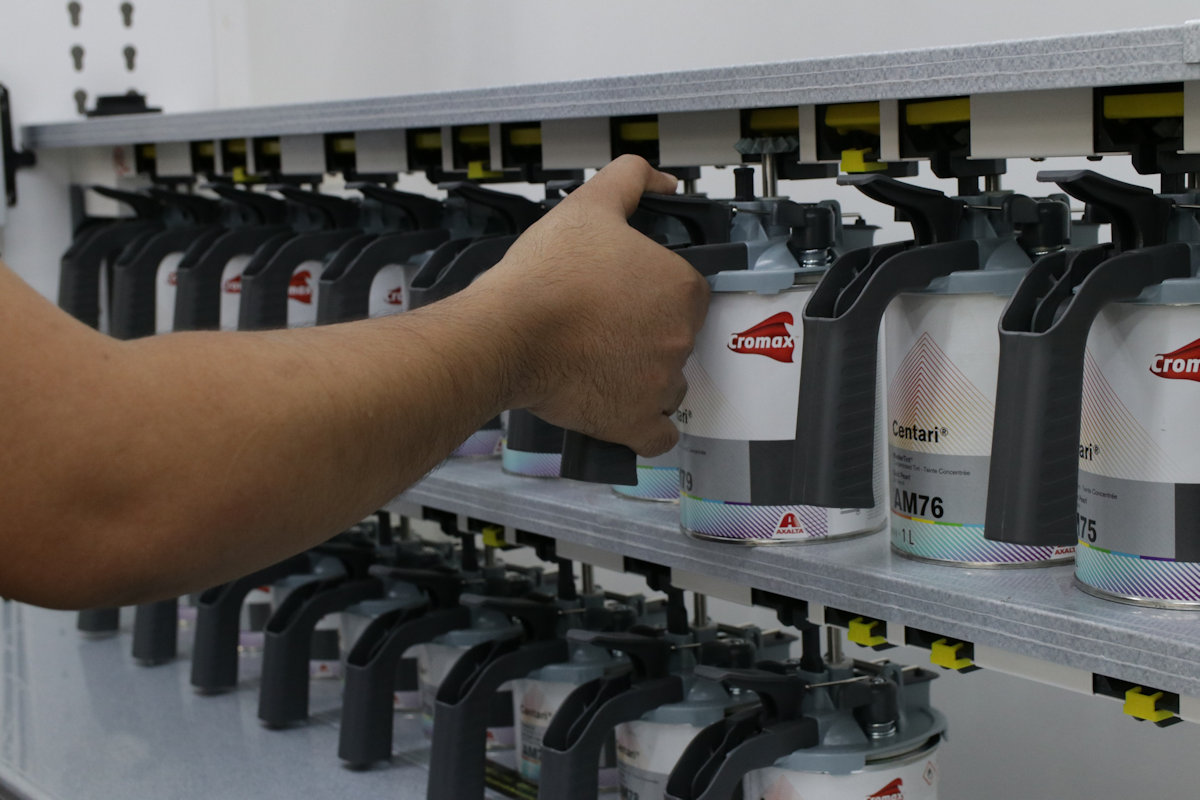 Autohub Launches New Car Body and Paint Service: Painthub | CarGuide.PH ...