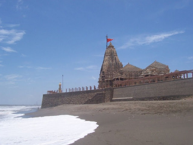 Dwarka Somnath Tour Package Gives You More Than Darshan