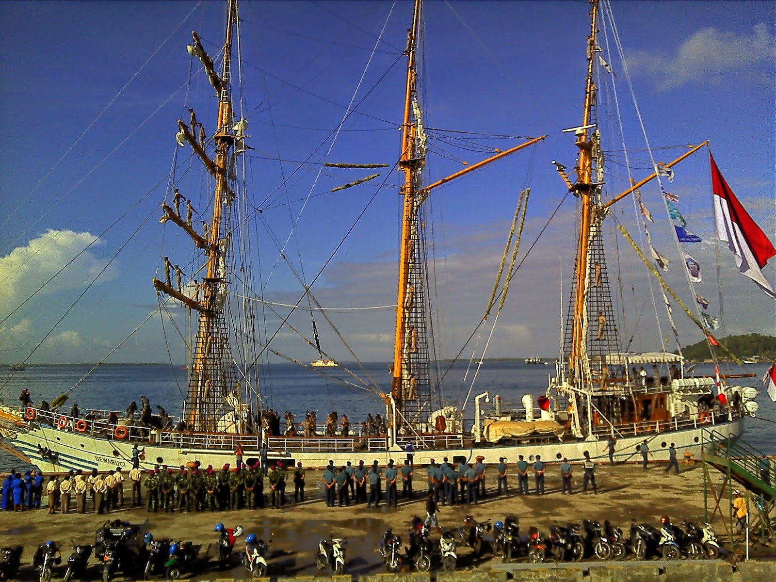 KRI DEWA RUCI | UNOFFICIAL BLOG - PORT OF SORONG