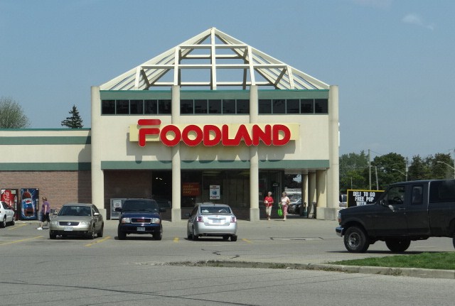 Walkabout With Wheels Blog: FOODLAND in Forest, Ontario