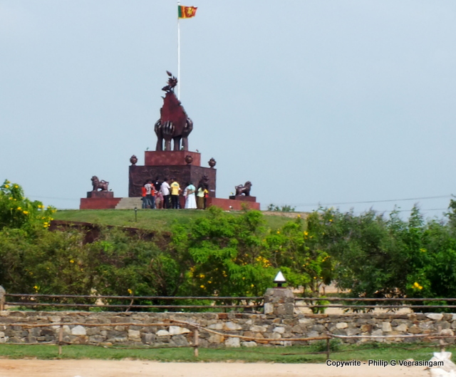 Images of Sri Lanka on blogspot.com: Elephant Pass, A9 Highway, Sri Lanka.