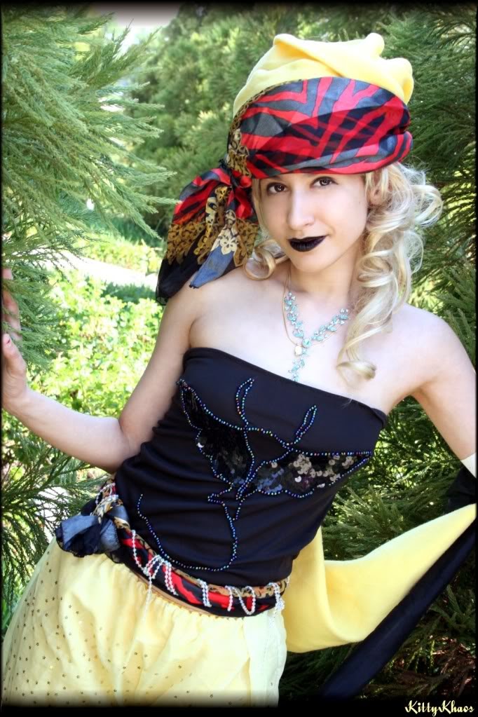 Final Fantasy Cosplay: Special Final Fanasy VI Relm Arrowny Cosplay Girls