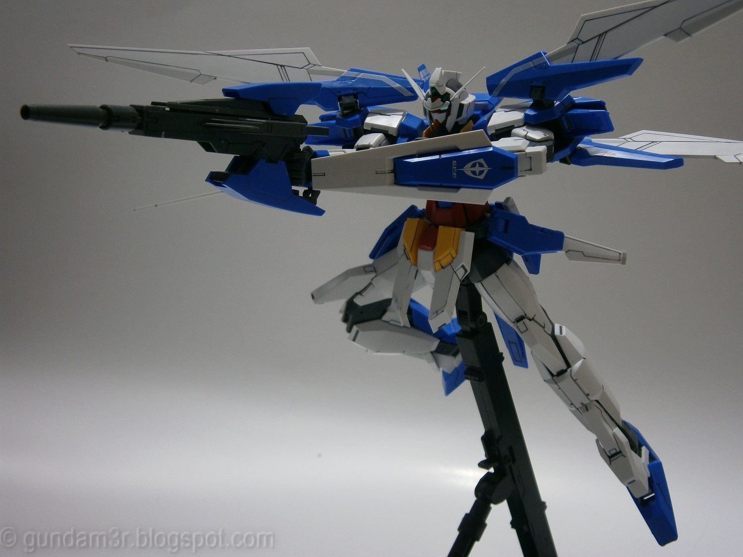 Gundam AGE-2 Normal MG Review Part 3