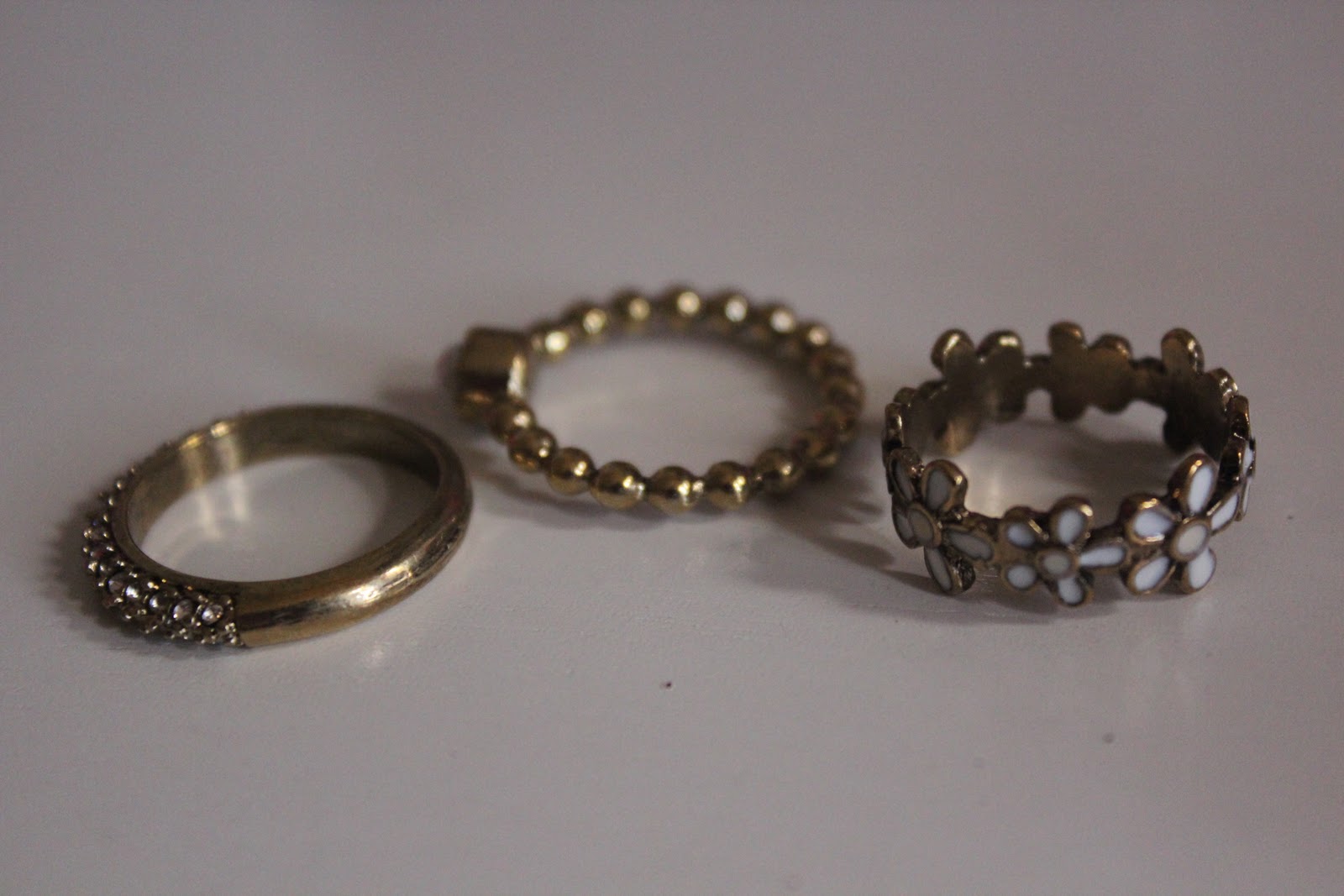 My Chic Diary 101: Multiple Rings