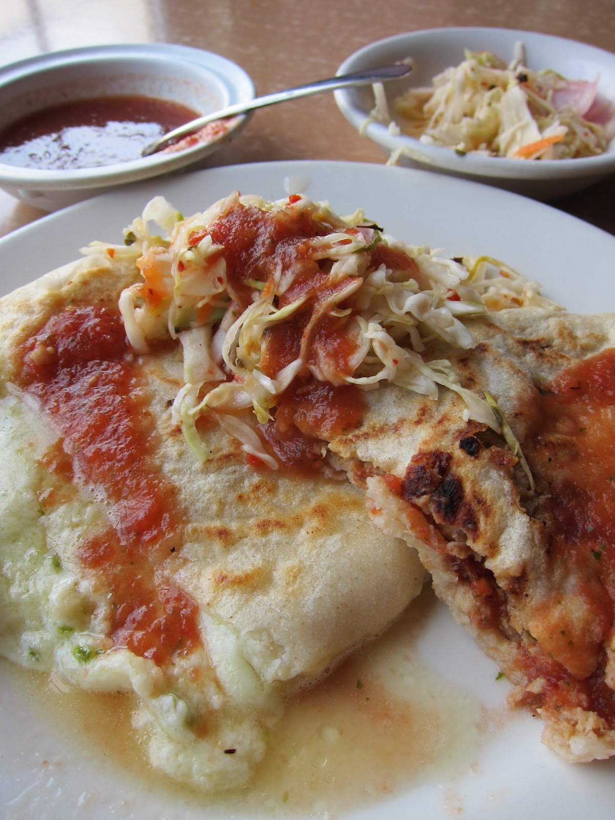 THE BIG EAT: (30) Pupusas @ Balompie Cafe
