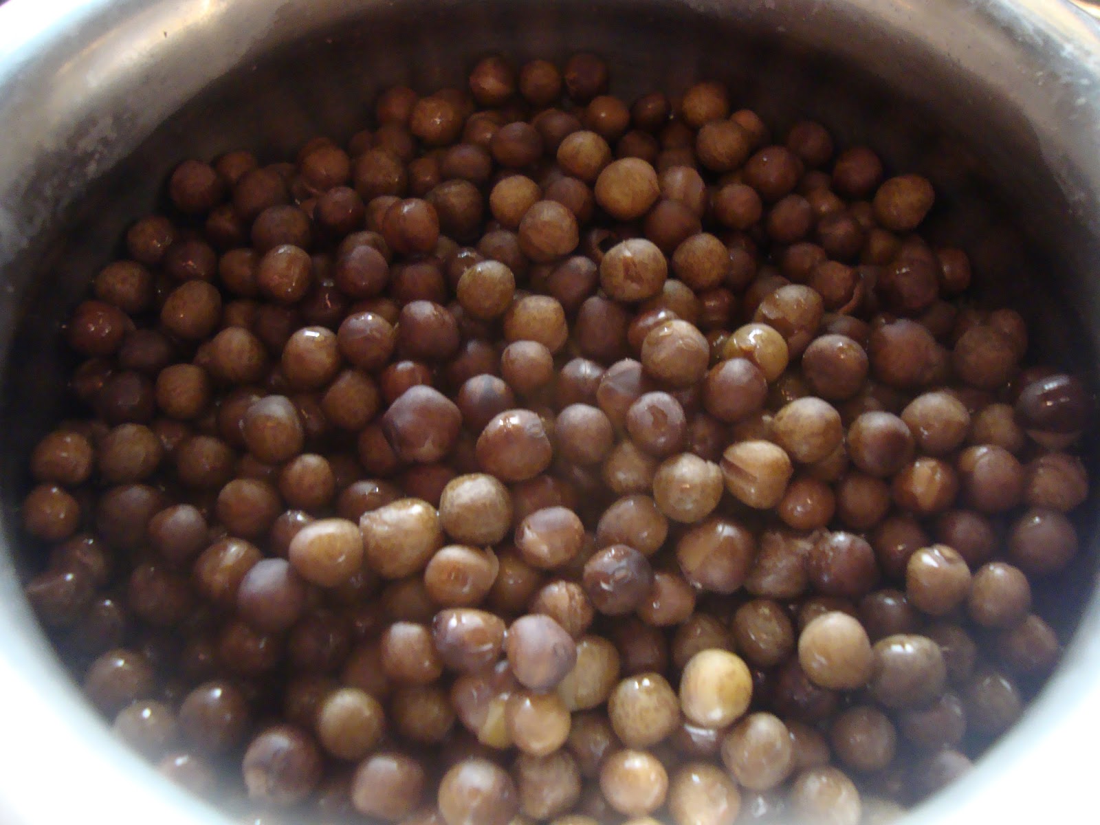 Namak Shamak: Kala Vatana Usal / Kala Vatana Sambar / Dried Black Peas ...