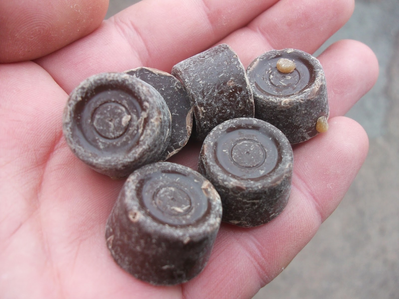 Nestlé Rolo Dark Chocolate Review