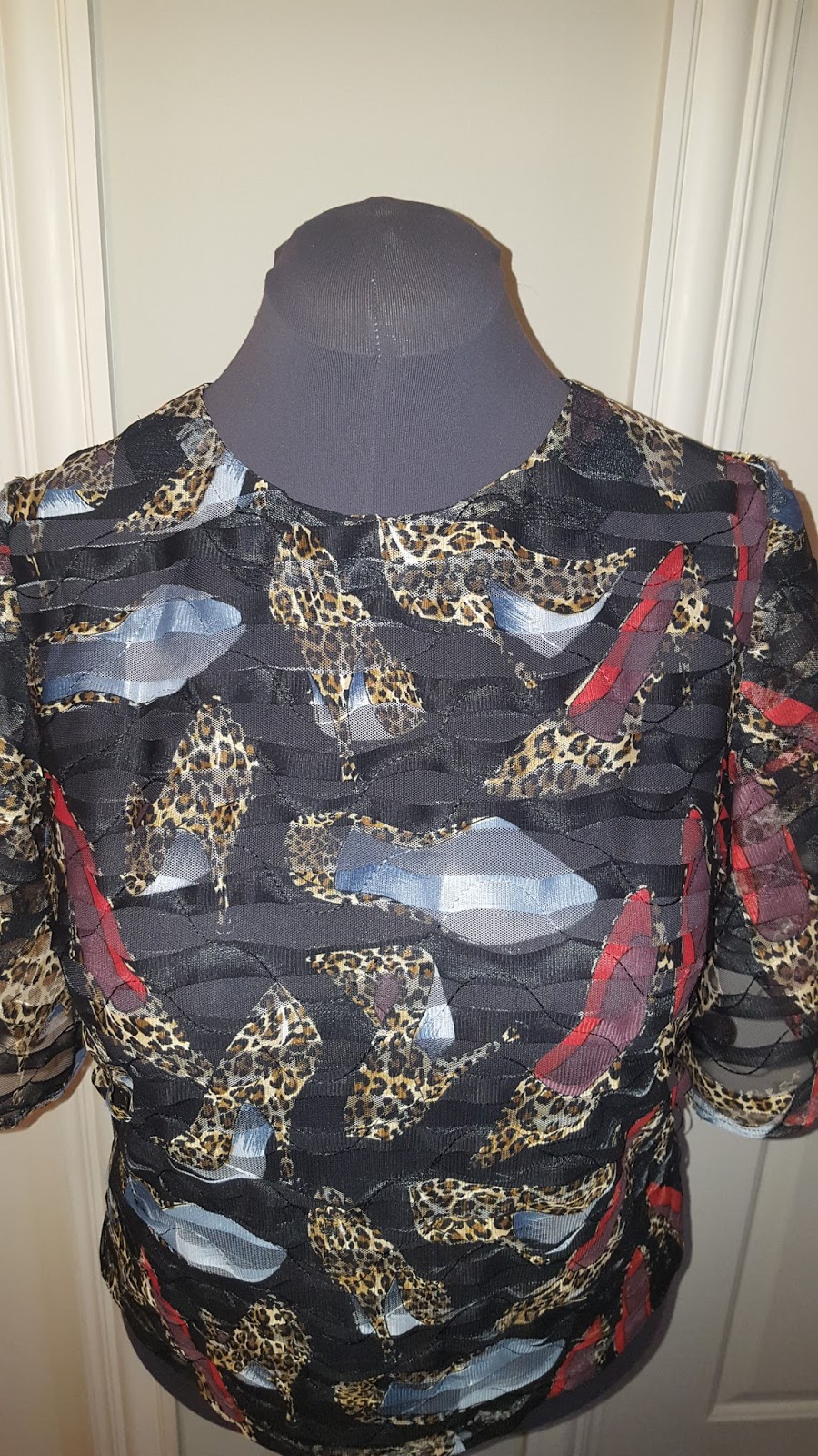 The Mahogany Stylist: More "Notes on a Pattern" - McCall 7542