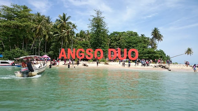 Pulau Angso Duo - Mak Hitam