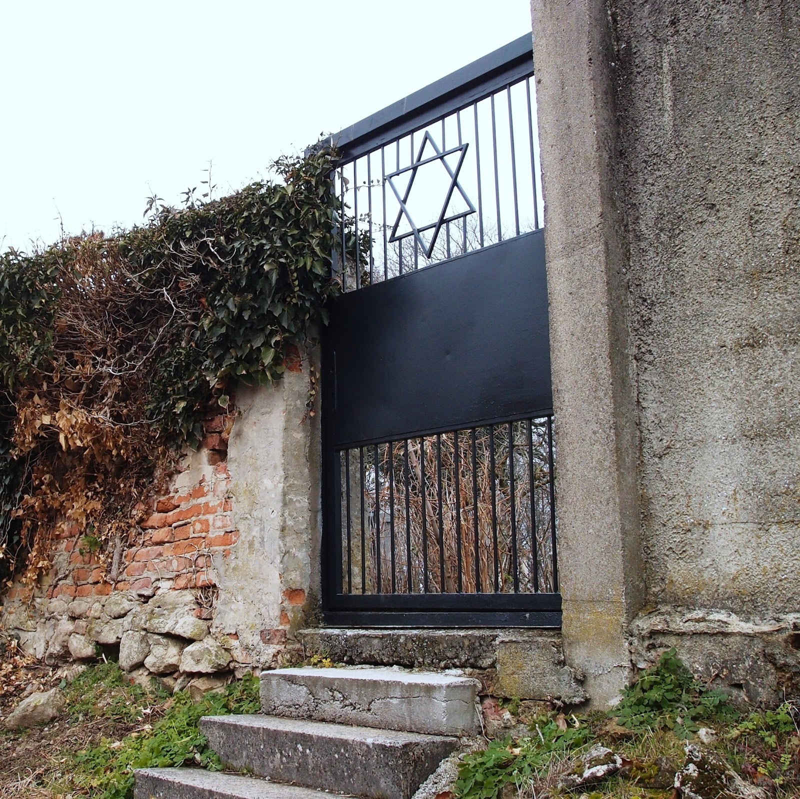 Podpajštúnsky paštekár: Židovský cintorín v Stupave