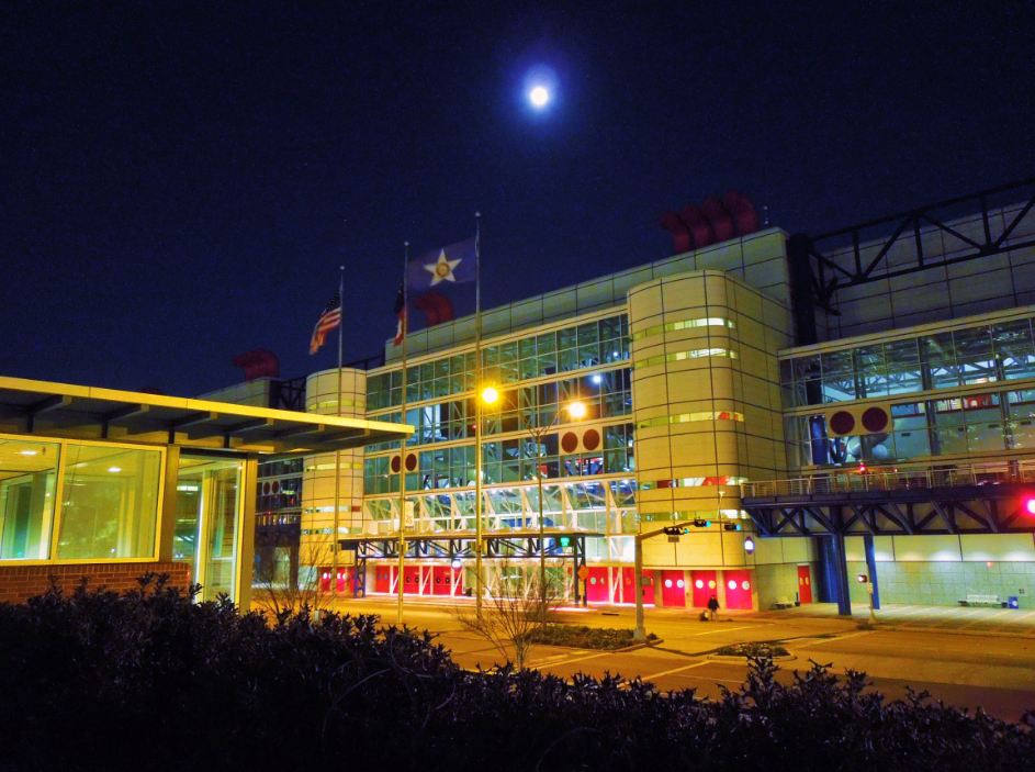 Houston in Pics: Night-time view of George R. Brown Convention Center