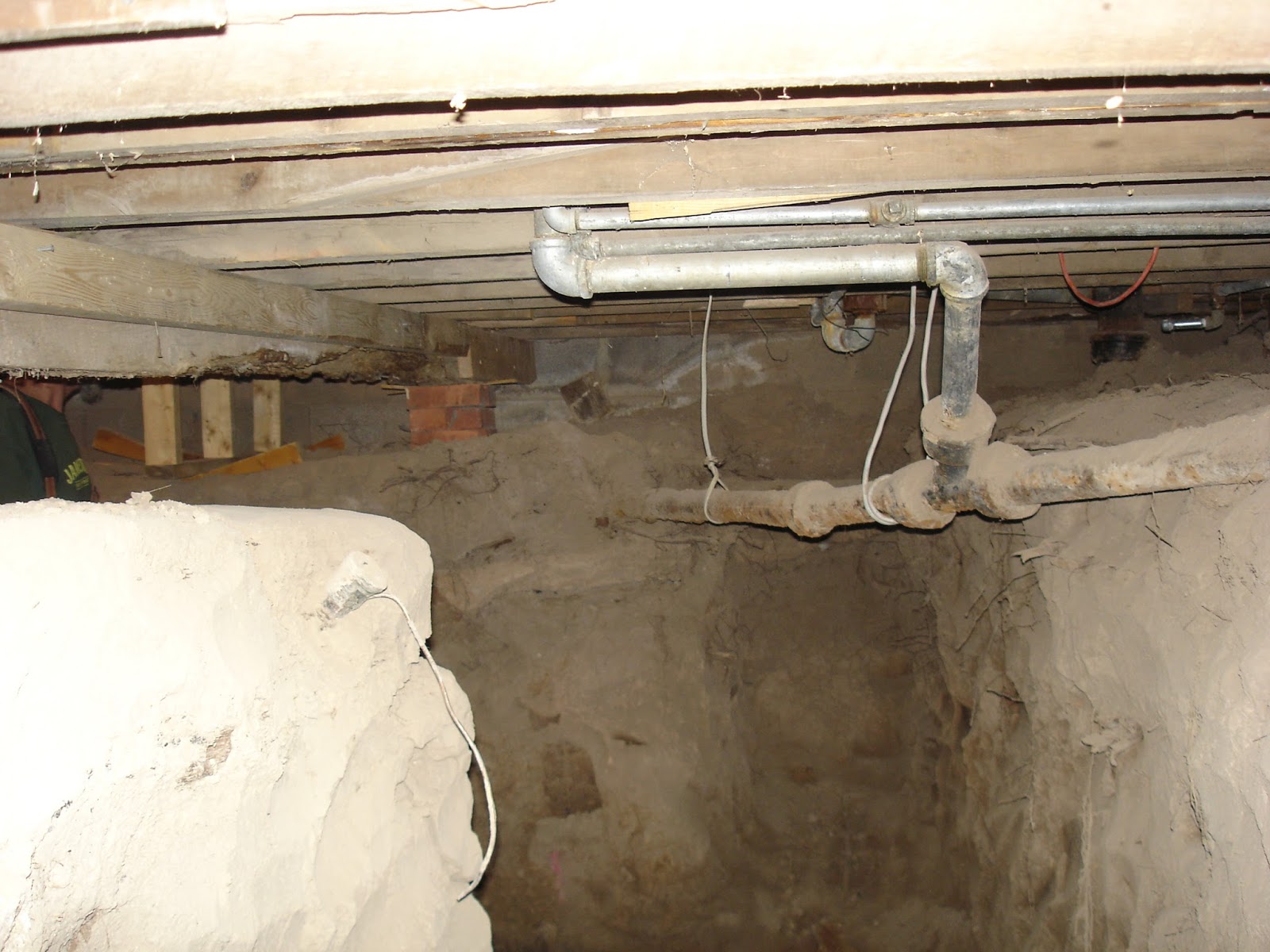 AGO STUDIOS 603: CABIN 1.8: CRAWL SPACE EXCAVATION - PHASE 2