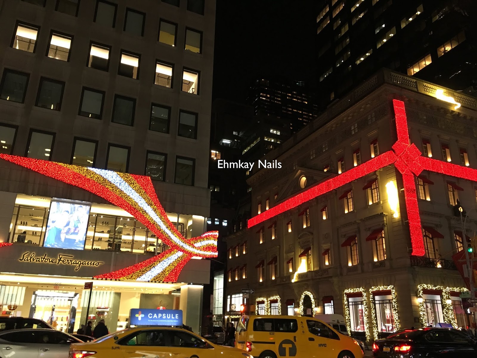 ehmkay nails: Holiday 2018 Window Displays of New York City