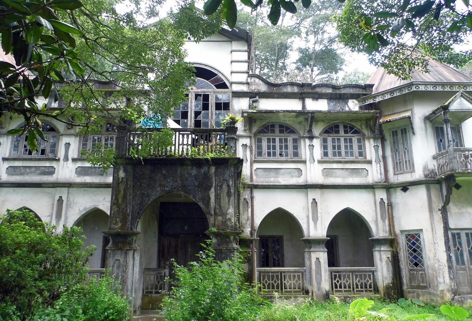 Astounding Bengal: GOURIPUR HOUSE , KALIMPONG.