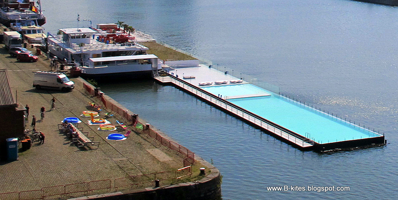 B-kites: Floating boat pool