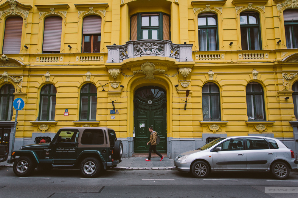 Snooping by Edyta Leszczak / Podejrzane - Edyta Leszczak: Yellow Budapest