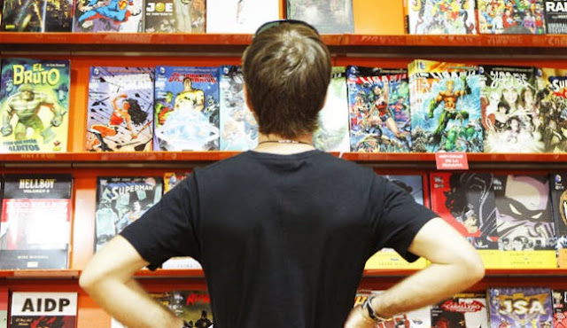 La Nave Consular: Cómo escribir críticas de cómics