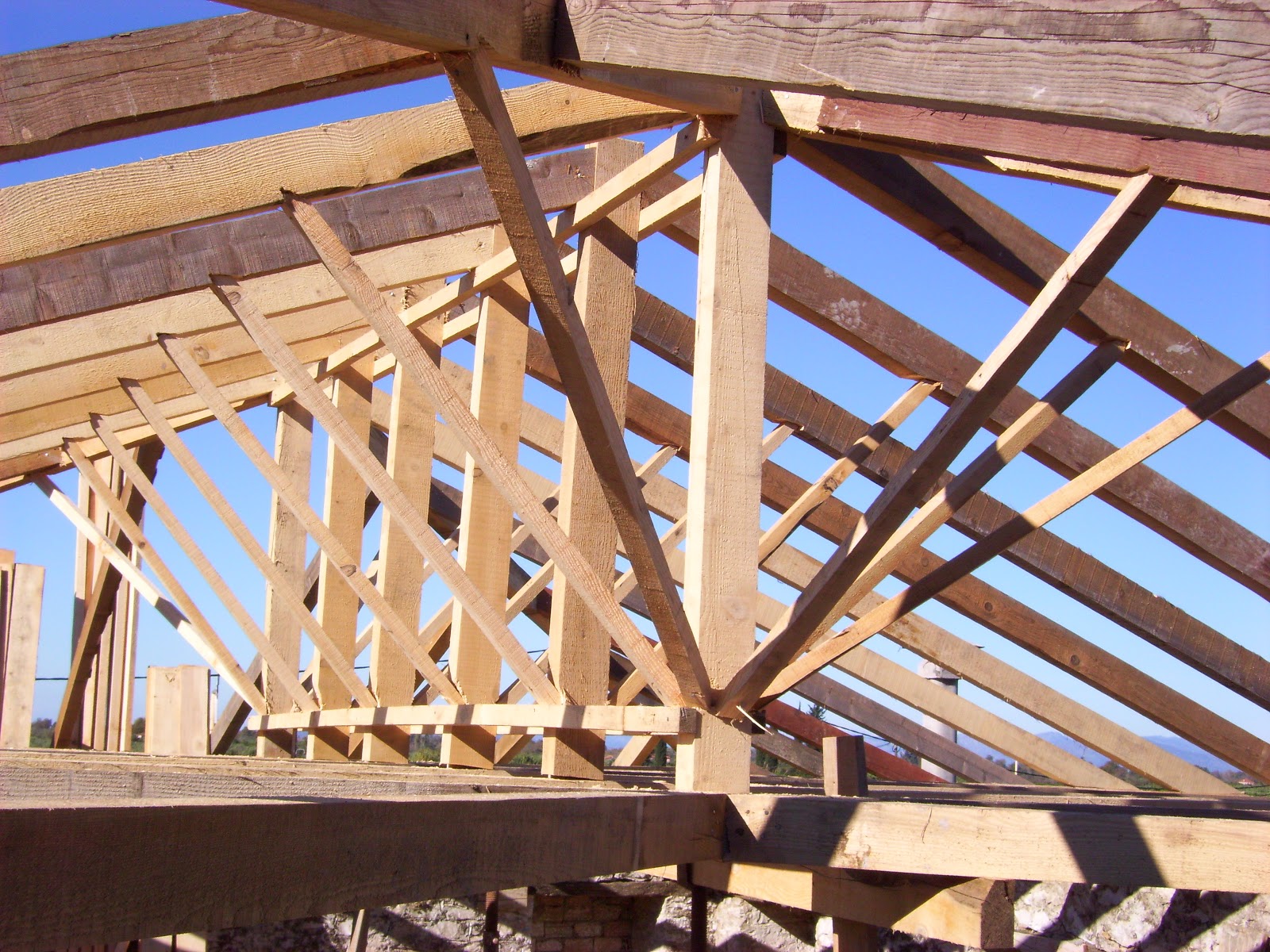 o_protomastoras: ΣΤΕΓΗ