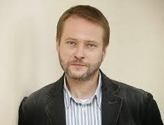 "Dla całego świata możesz być nikim, ale dla kogoś możesz być całym ...