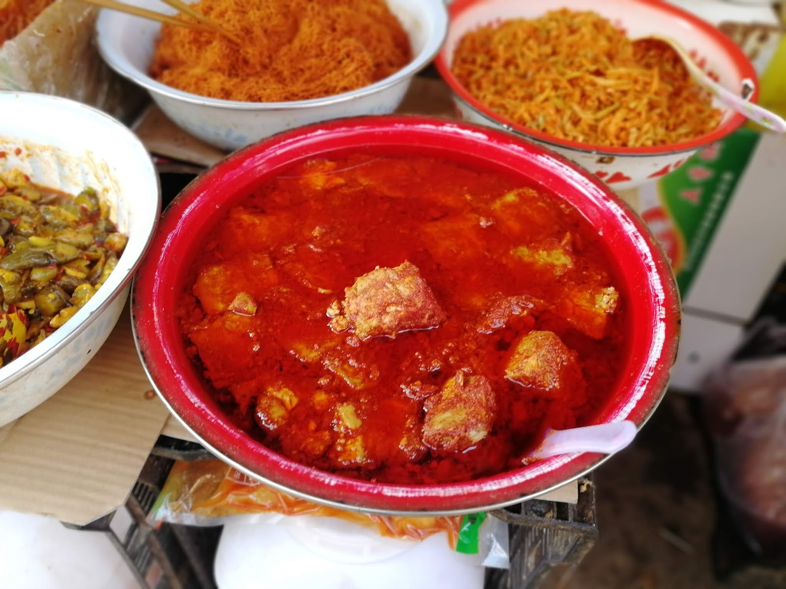 白小颱 Biały Mały Tajfun: Sfermentowane tofu – sufu 腐乳/滷腐