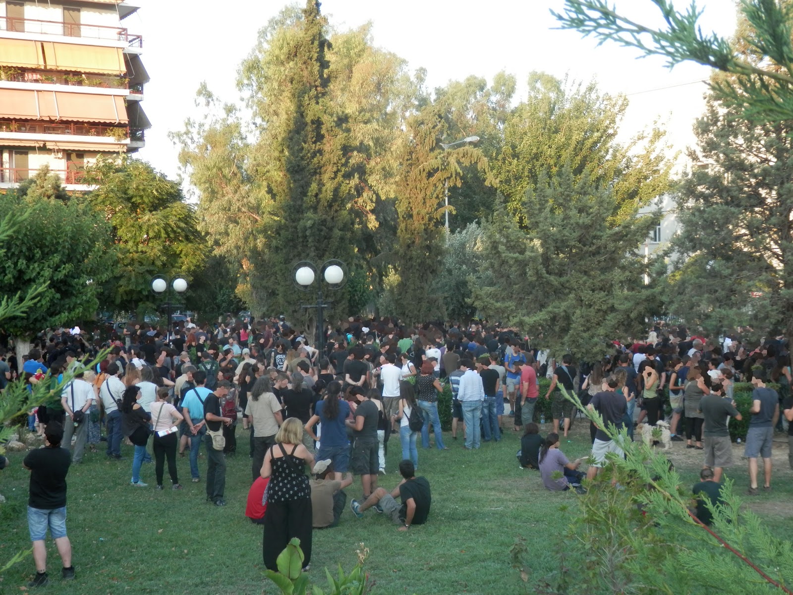 Social-Revolution: Συγκεντρωση στο Γενικο Κρατικο Νικαιας για τον Κ ...