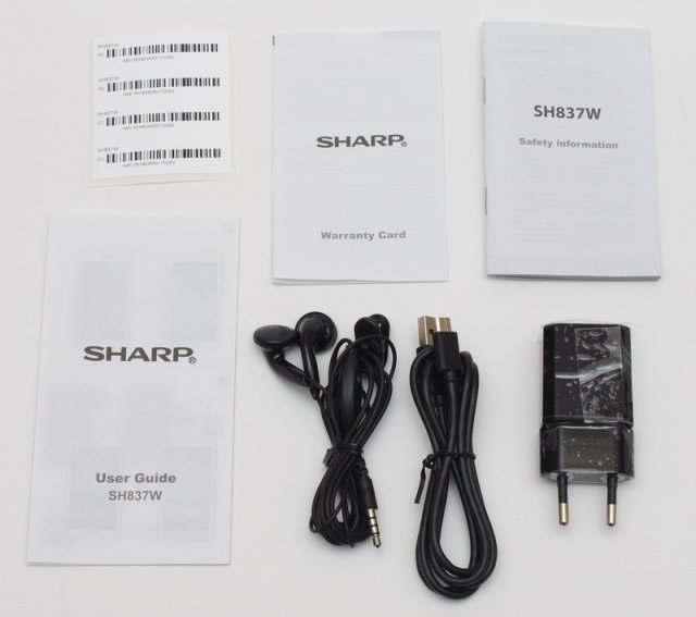 Gadgets Korner: Overview of smartphone Sharp SH837W