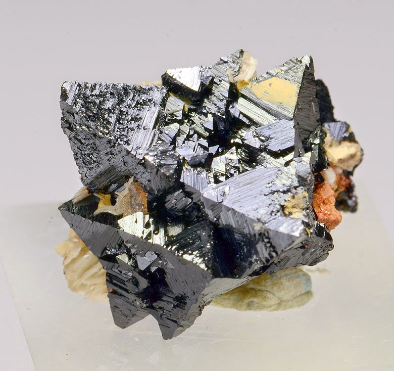 Hausmannite | Geology Page