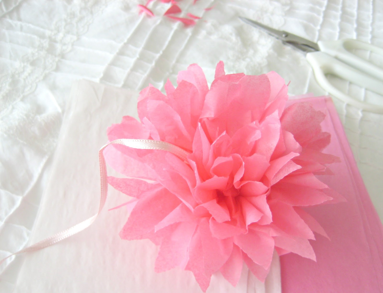 Fanciful Chaos: Creative Thursday: Tissue Paper Flower Bouquet