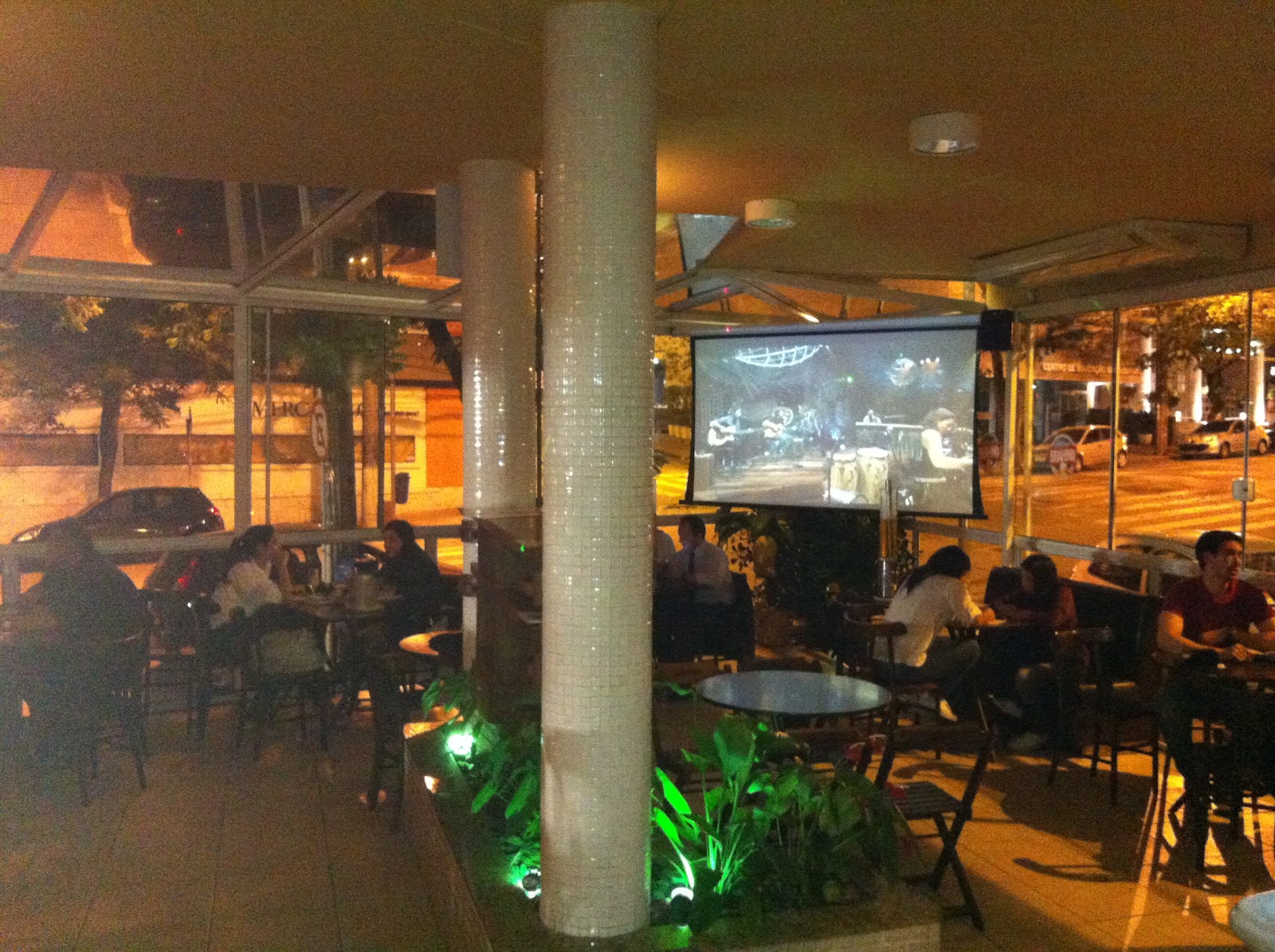 Gastronomia e outras folias: Absoluto Chopp Bar: boa comida e chopp gelado!