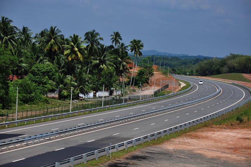 Sri Lanka Defence Forum: Sri Lanka's First Expressway from Colombo to ...