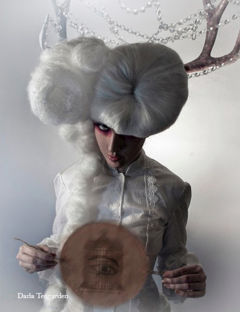 Eccentric Beauty: Modelo Alternativa: Wednesday Mourning