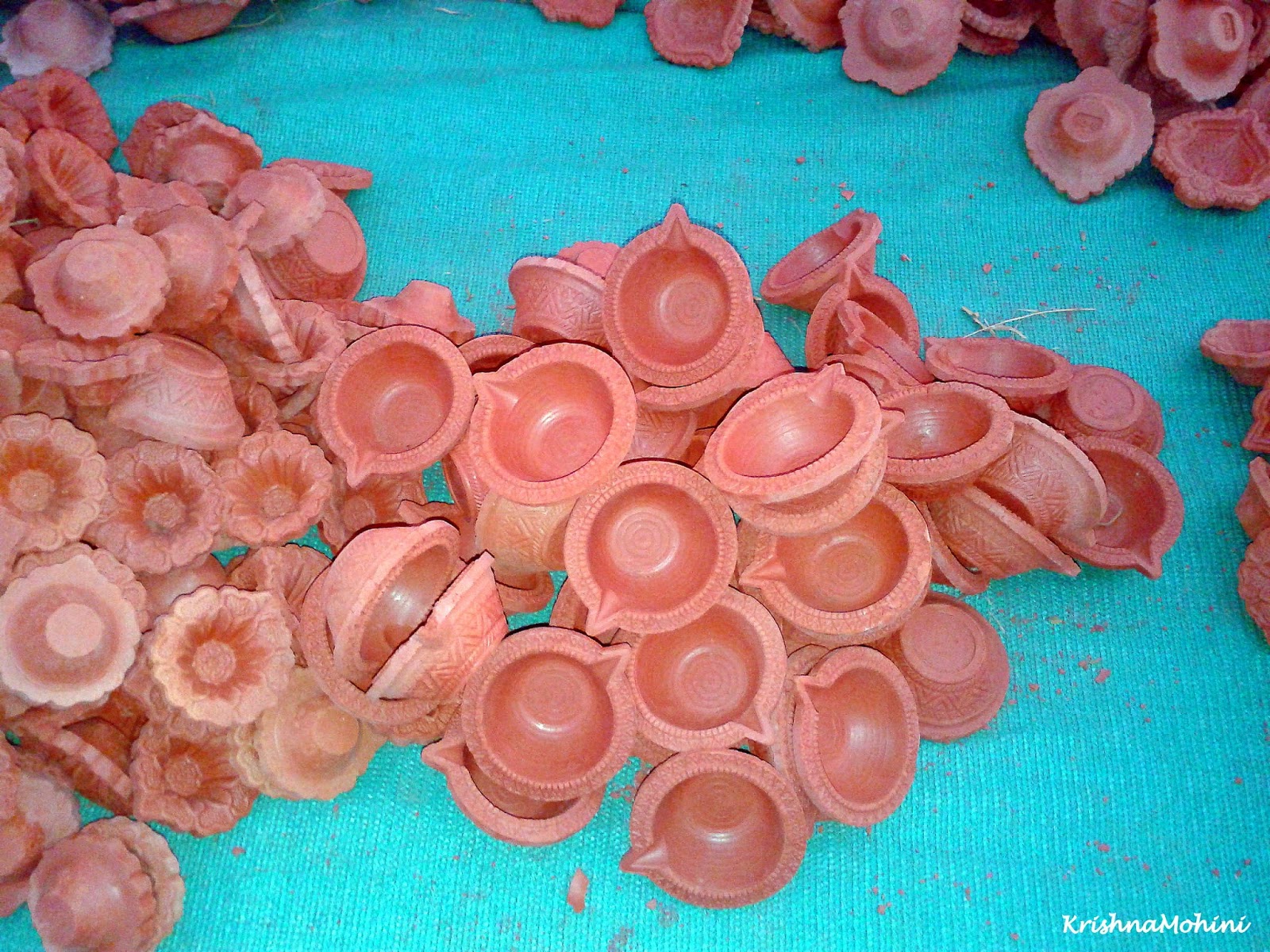 Photos: Earthen Diyas for Diwali