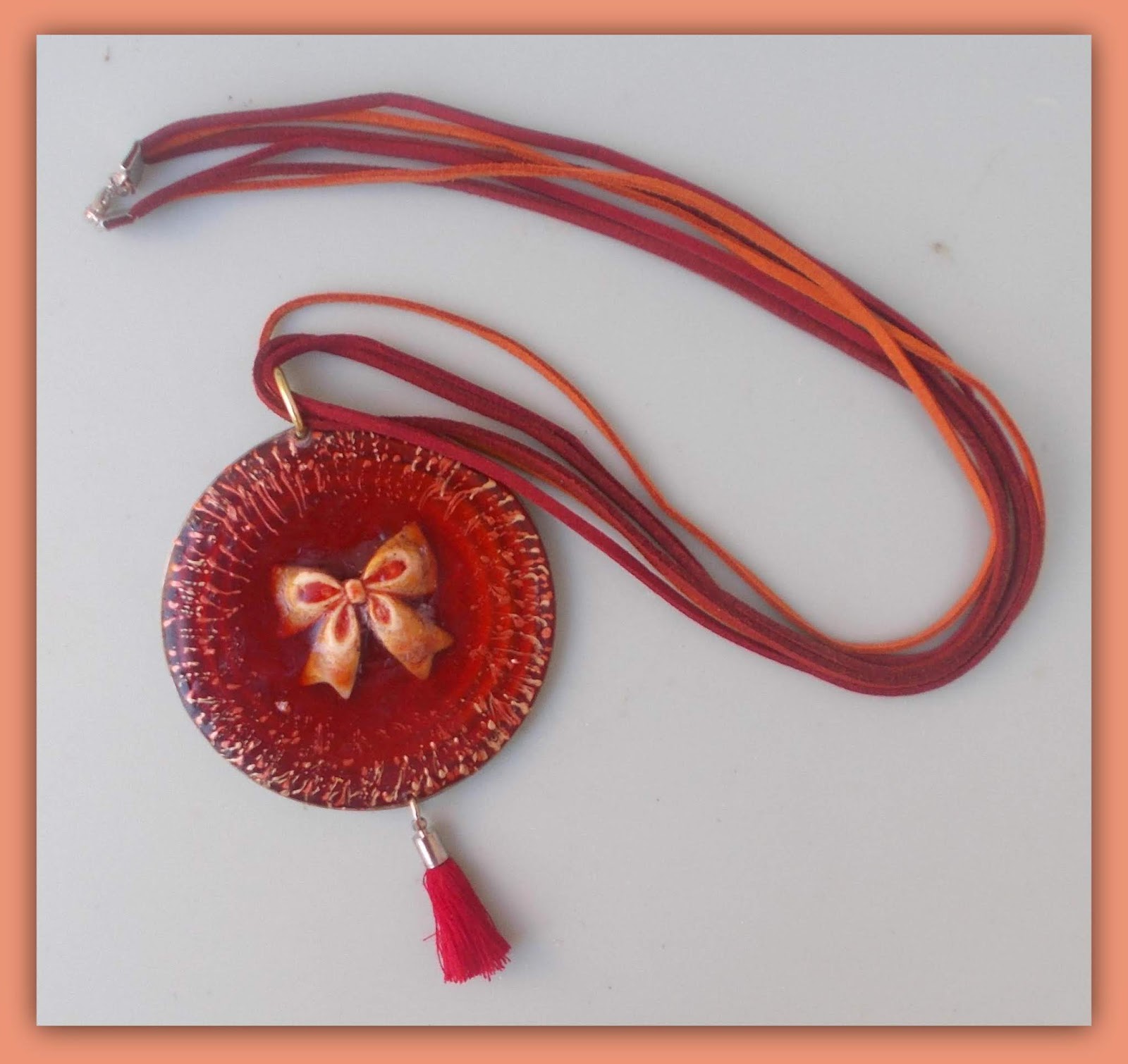 lila365idees: ΜΕΝΤΑΓΙΟΝ ΜΕ ΚΟΚΚΙΝΟ ΥΓΡΟ ΓΥΑΛΙ (PENDANT WITH RED LIGHT ...