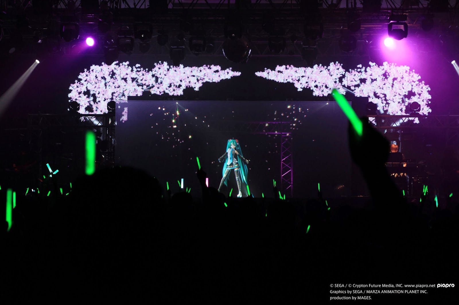 Glyceride: The First Ever Hatsune Miku Concert in Indonesia: The ...