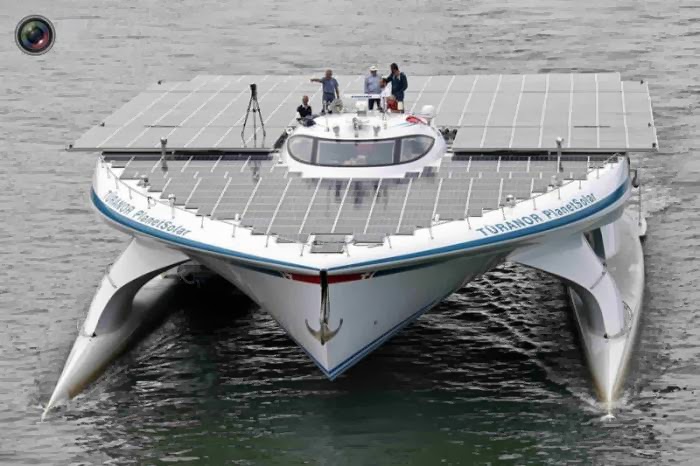 Cool Posting: The Largest Solar Panel Ship