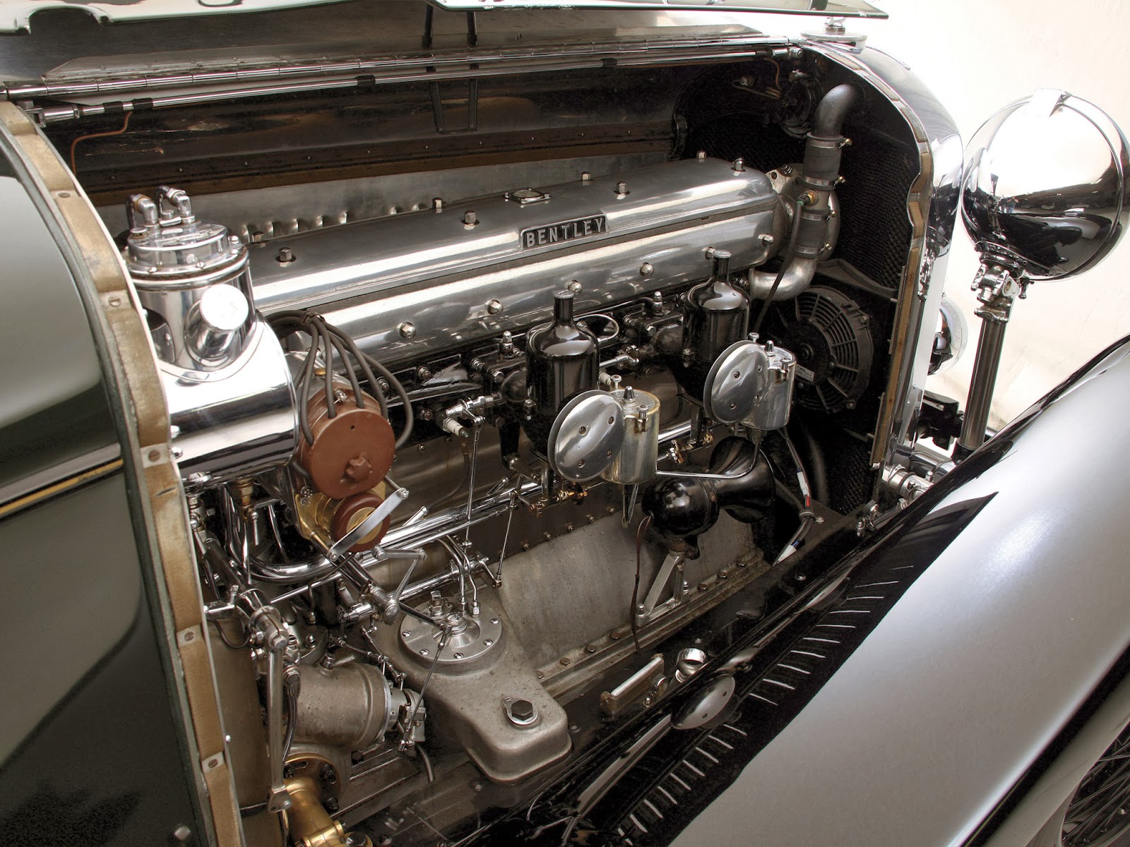 LeoSuperCars: Bentley 8 Litre (litro) 1932: conheça esse fenomenal ...