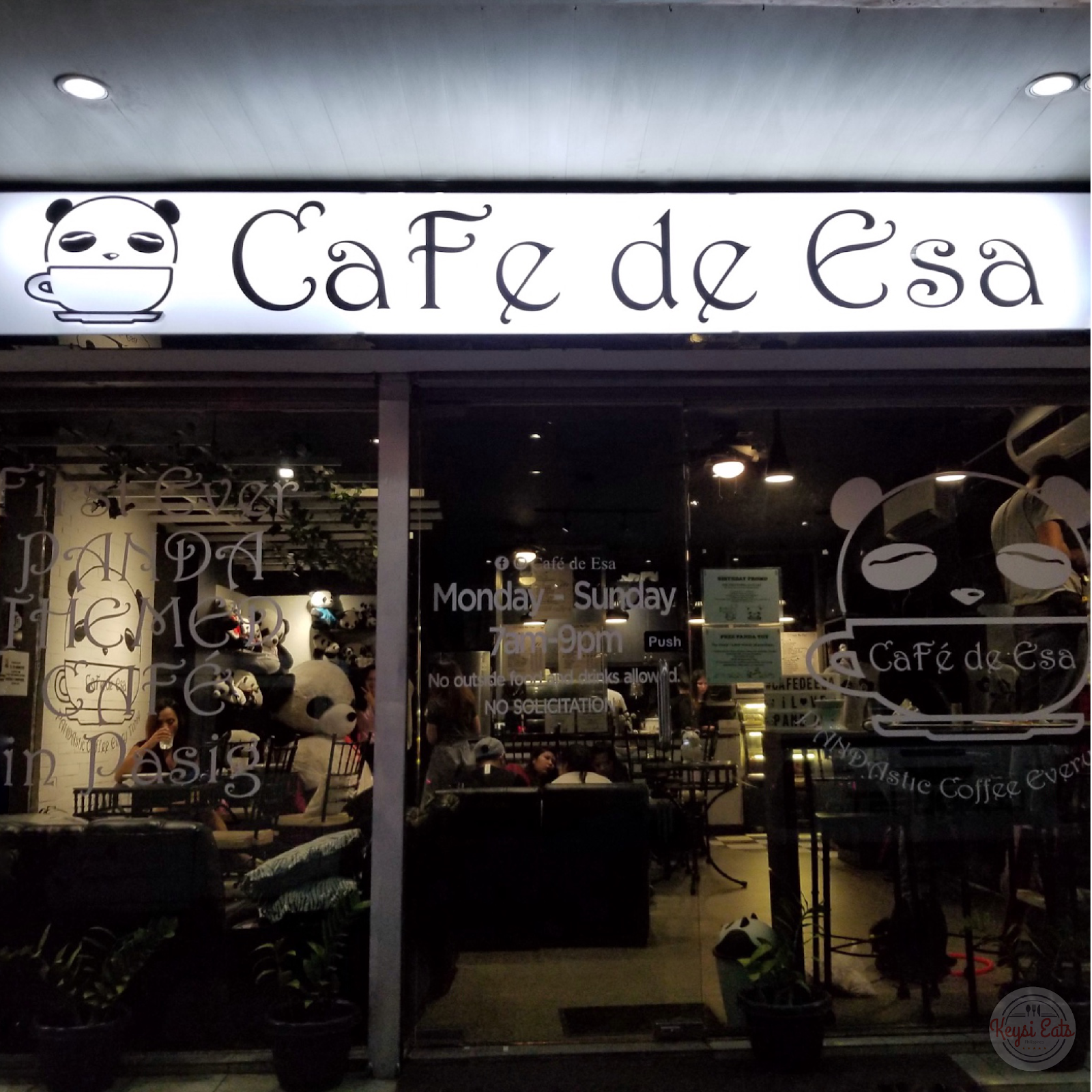 The First Panda-Themed Cafe in Pasig!