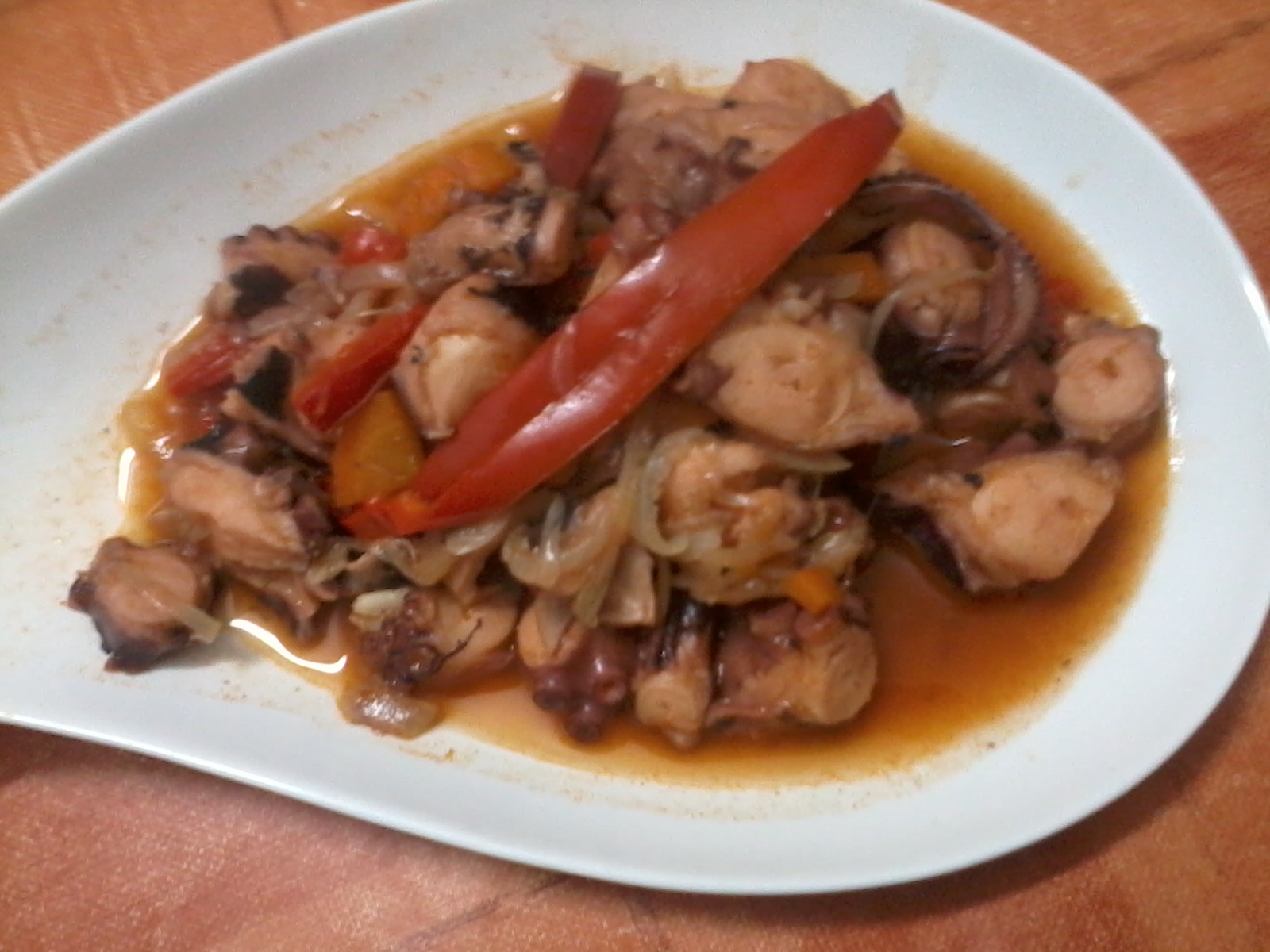 La Cocina de Ricardo: PULPO ENCEBOLLADO