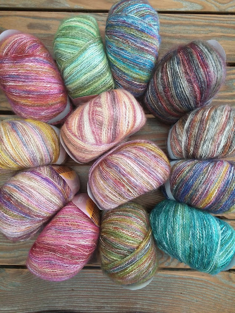 Living Well with SuziQue: 2015 Local Yarn Shop Tour Free Shoulder Wrap ...