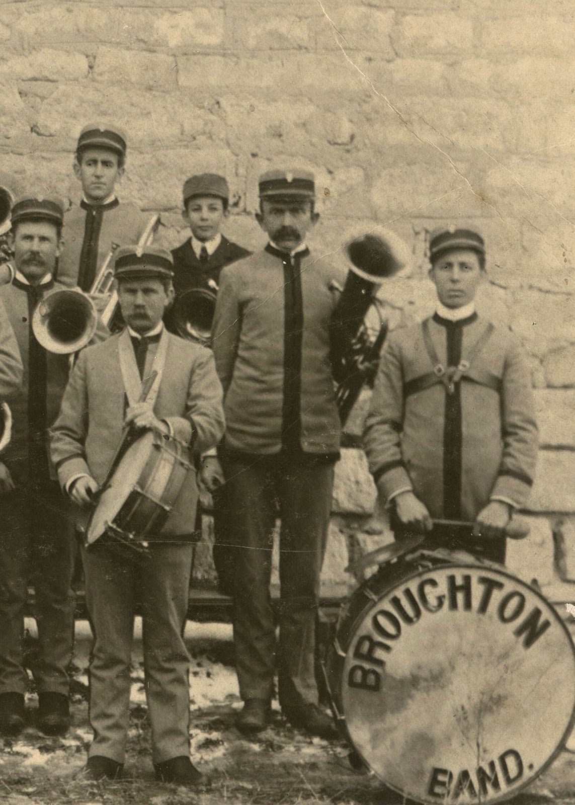 TempoSenzaTempo: The Broughton Band - A Cold Case