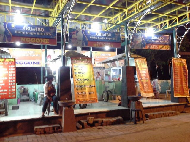 Mencicipi Tengkleng di Galabo, Solo - Kompasiana.com