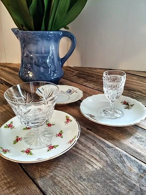 How to Make Tiered Plate Stands for Under $5 - DIY Beautify - Creating ...