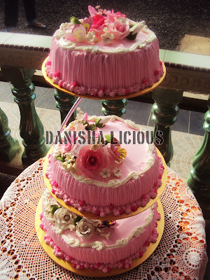 Danisha_Licious Cake House